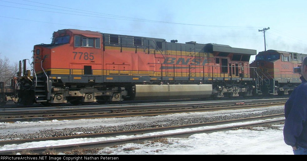 BNSF 7785